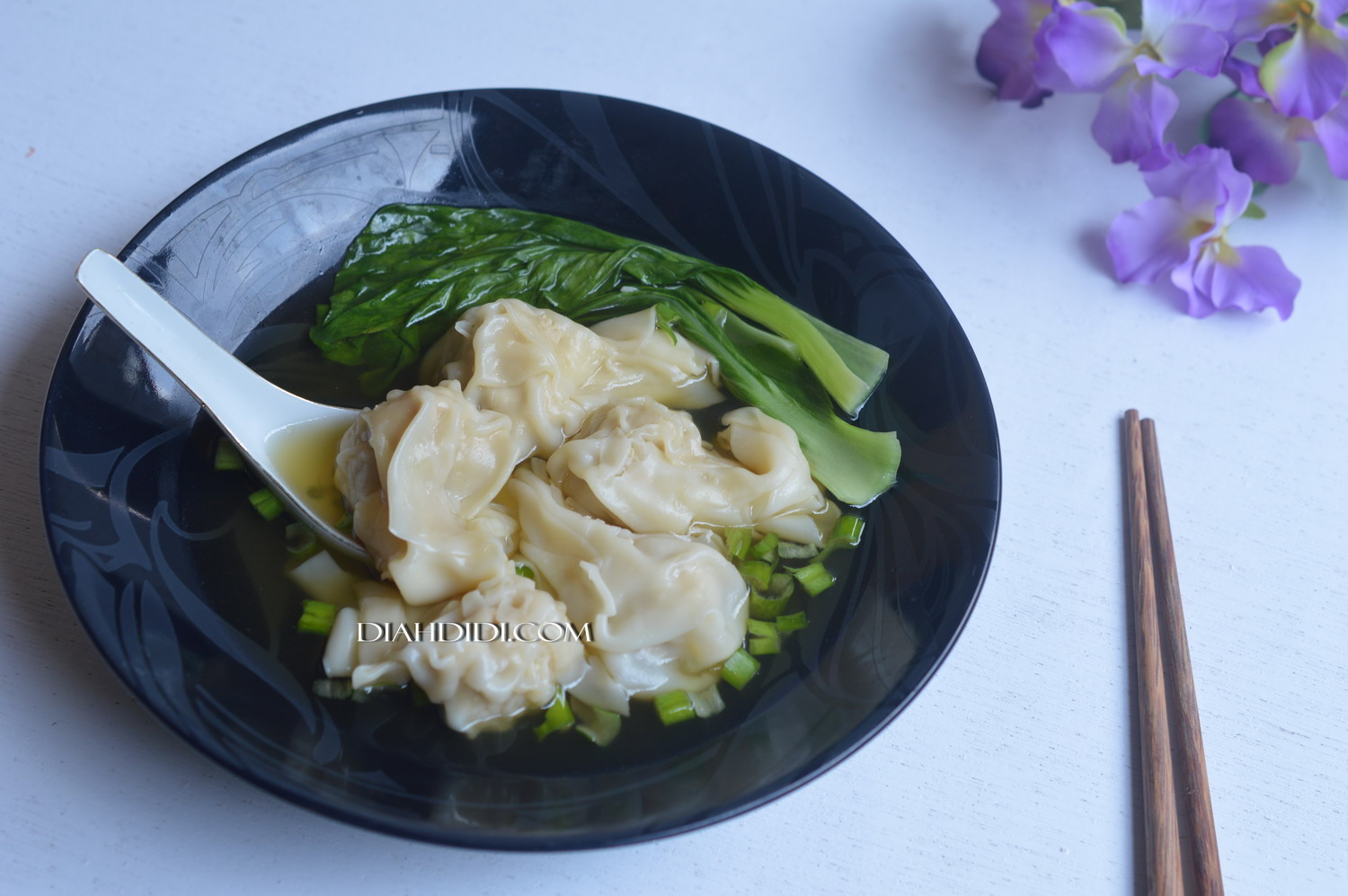 Diah Didi's Kitchen: Chicken Wonton Soup