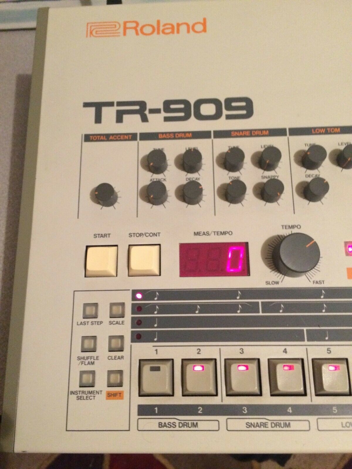 MATRIXSYNTH: Roland TR-909 Rhythm Composer SN 448622 w/ Carts & FS