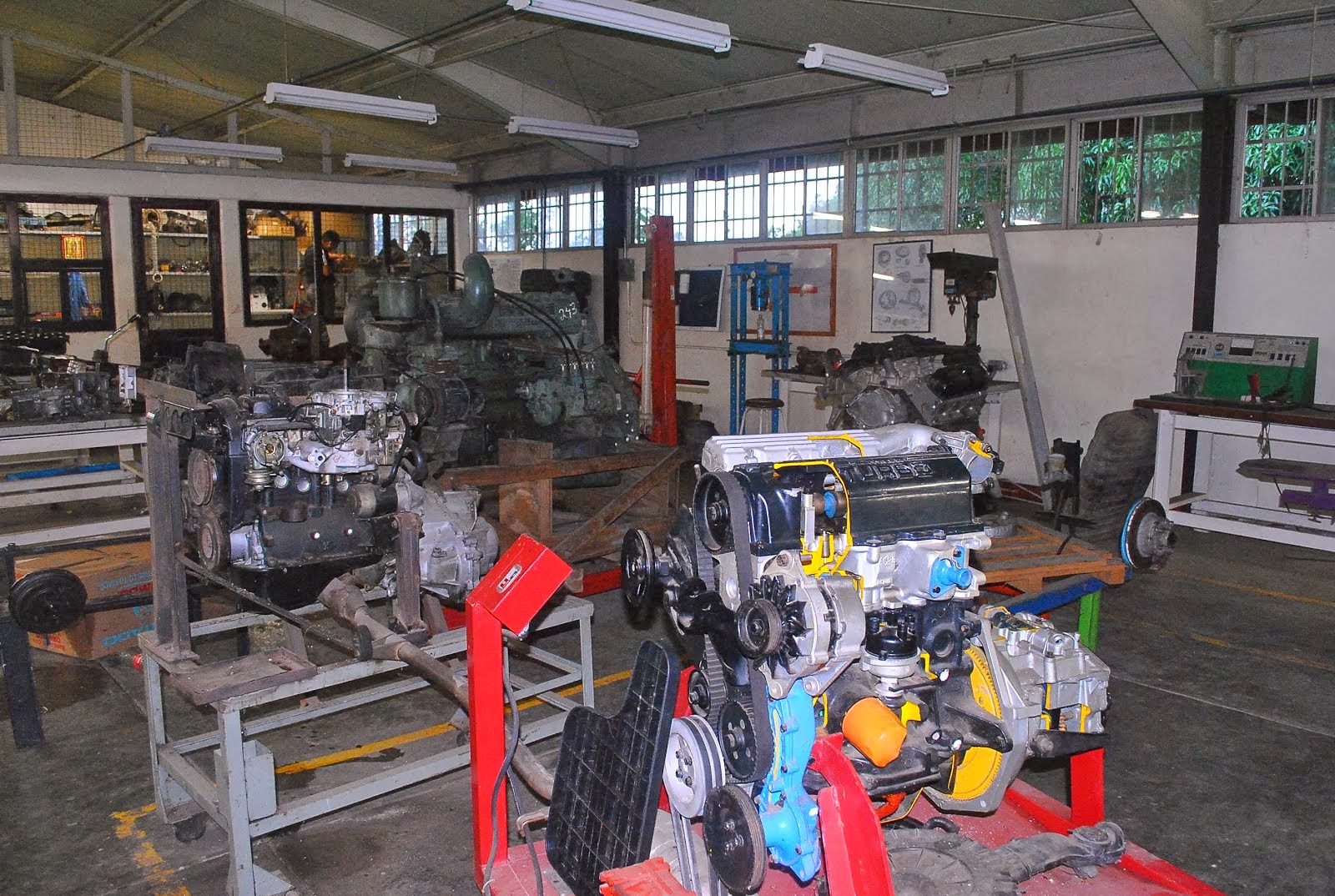 C.E.T.i.s. No. 110: INSTALACIONES