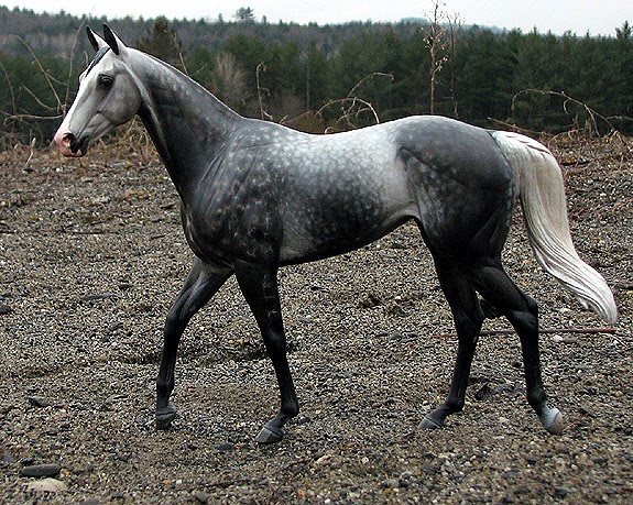 Rose Studios: Affinity in Dapple Grey