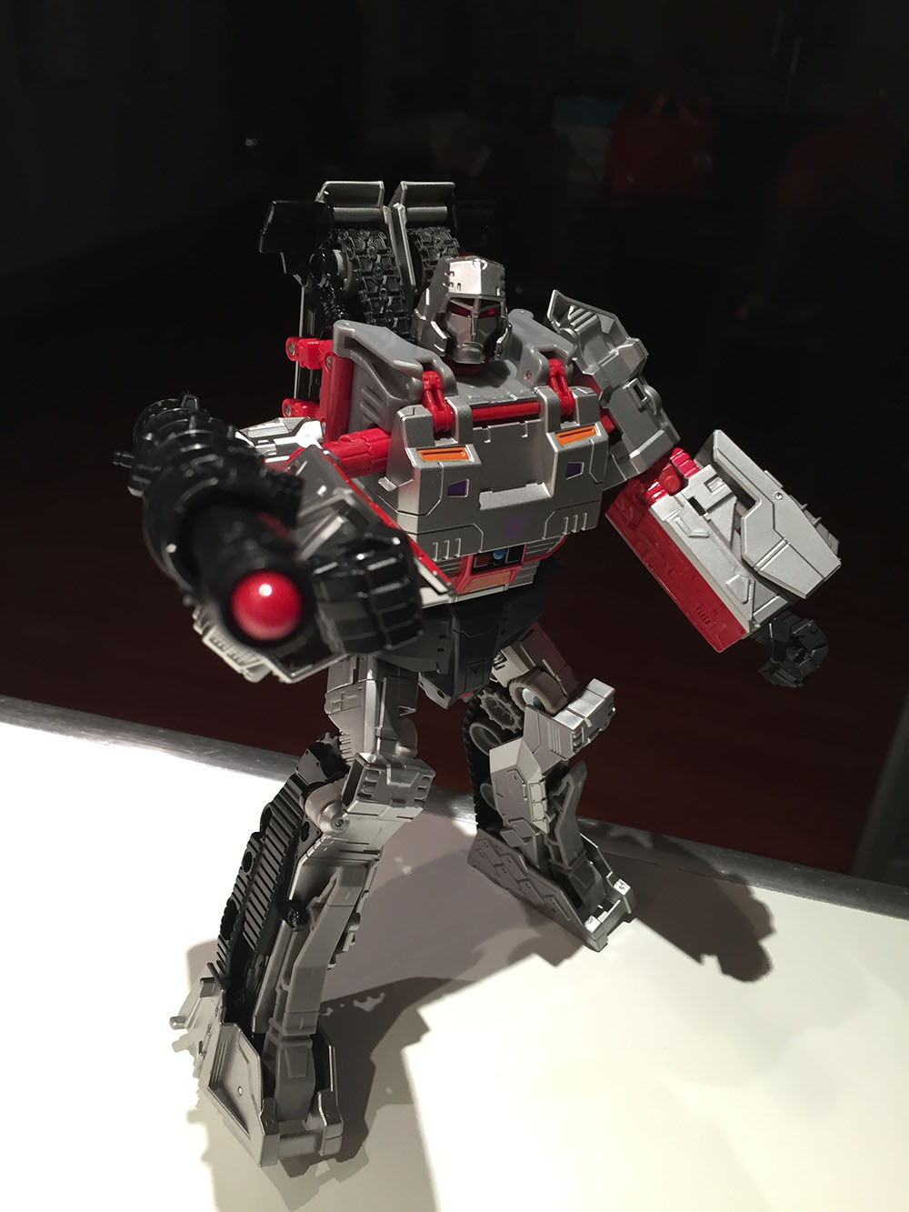 Transformers: Megatron Combiner Wars, Galvatron Titans Return e... un ...