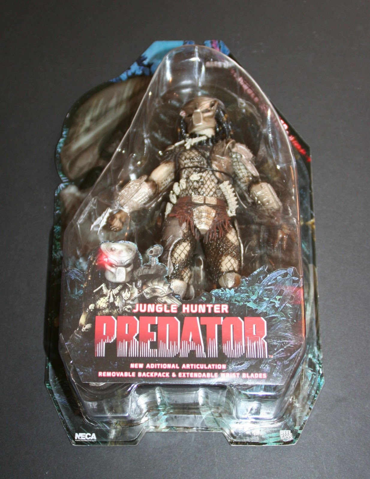 G.I. Jigsaw: NECA Predator Series 8 - The Arrival of Dutch
