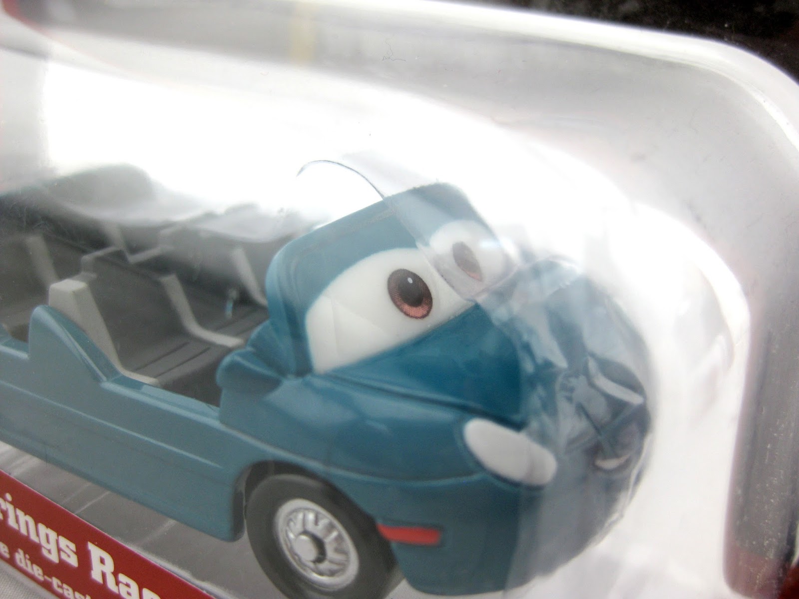 Dan the Pixar Fan: Cars: Cars Land Attraction Diecasts