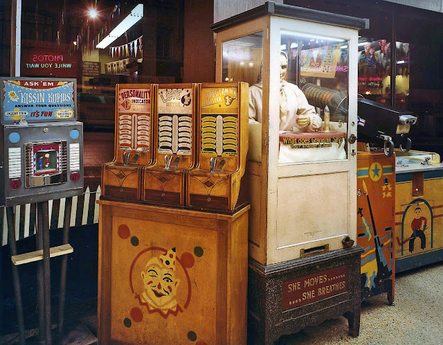 Wonderland Arcade in 1968 – This is What Arcades Looked Like Before ...