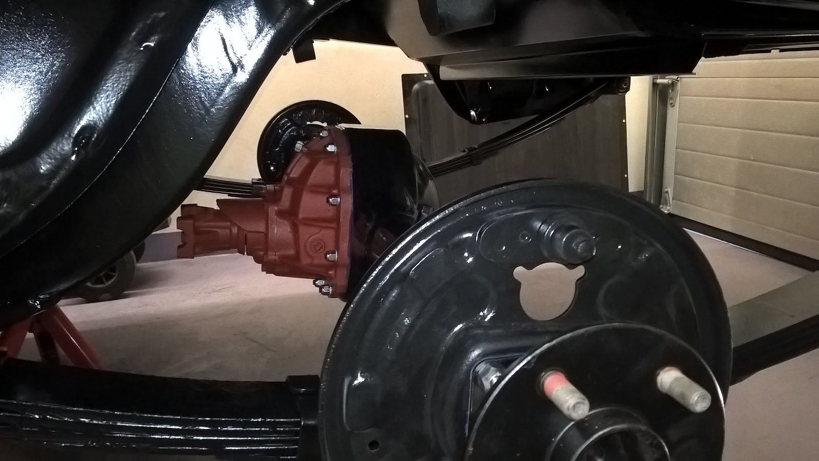 1965 Mustang 'Snowback' Fastback: Rear axle assembly and installation