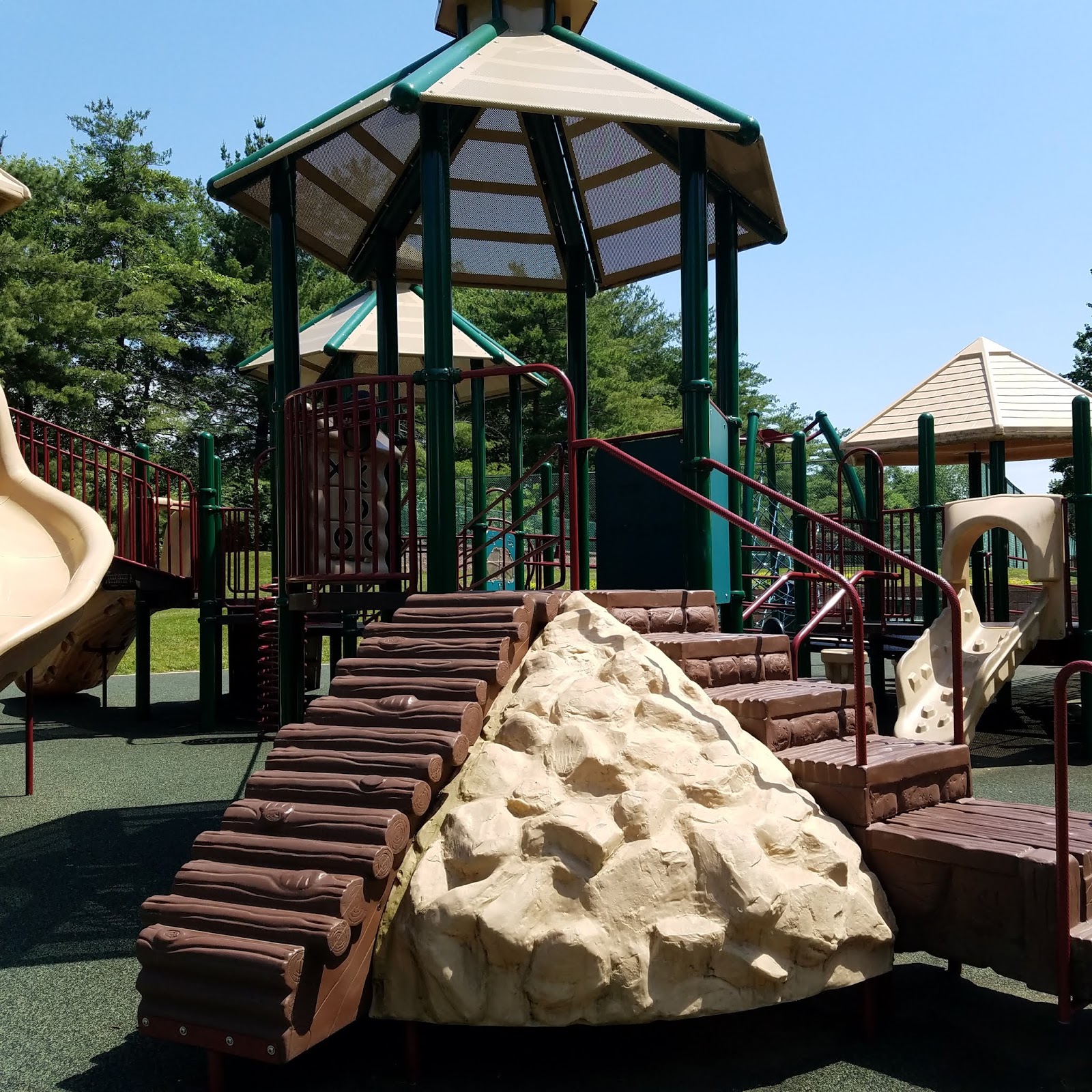 Play St. Louis: Conway Park, Creve Coeur