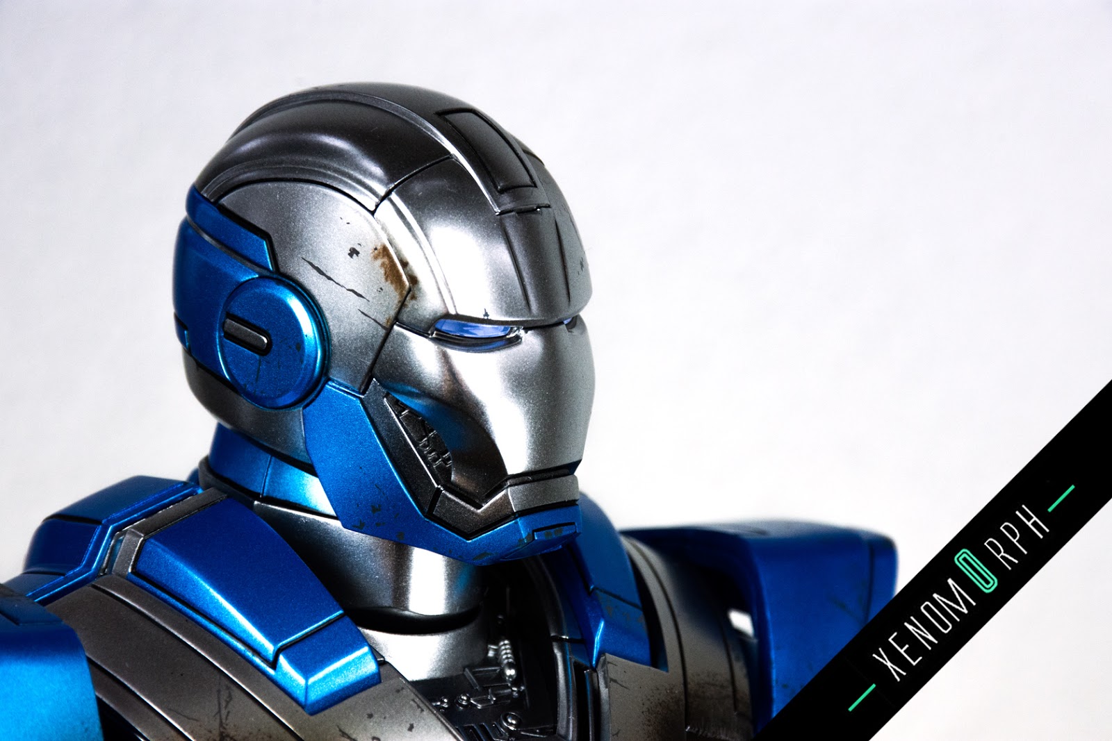Hot Toys Iron Man Blue Steel - IM 3 1/6 MMS391 - photo and video review