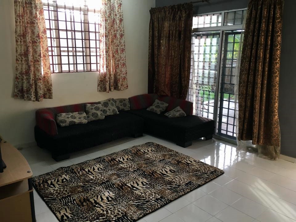 Remember When: Roses Manjung Homestay