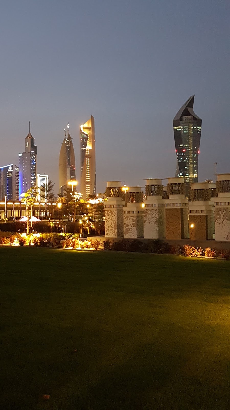 Life in Kuwait Blog: Al Shaheed Park shows elements of the Past