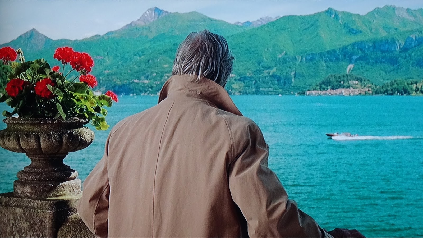 007 Filming location: Place where Rene Mathis gets an electroshock ...