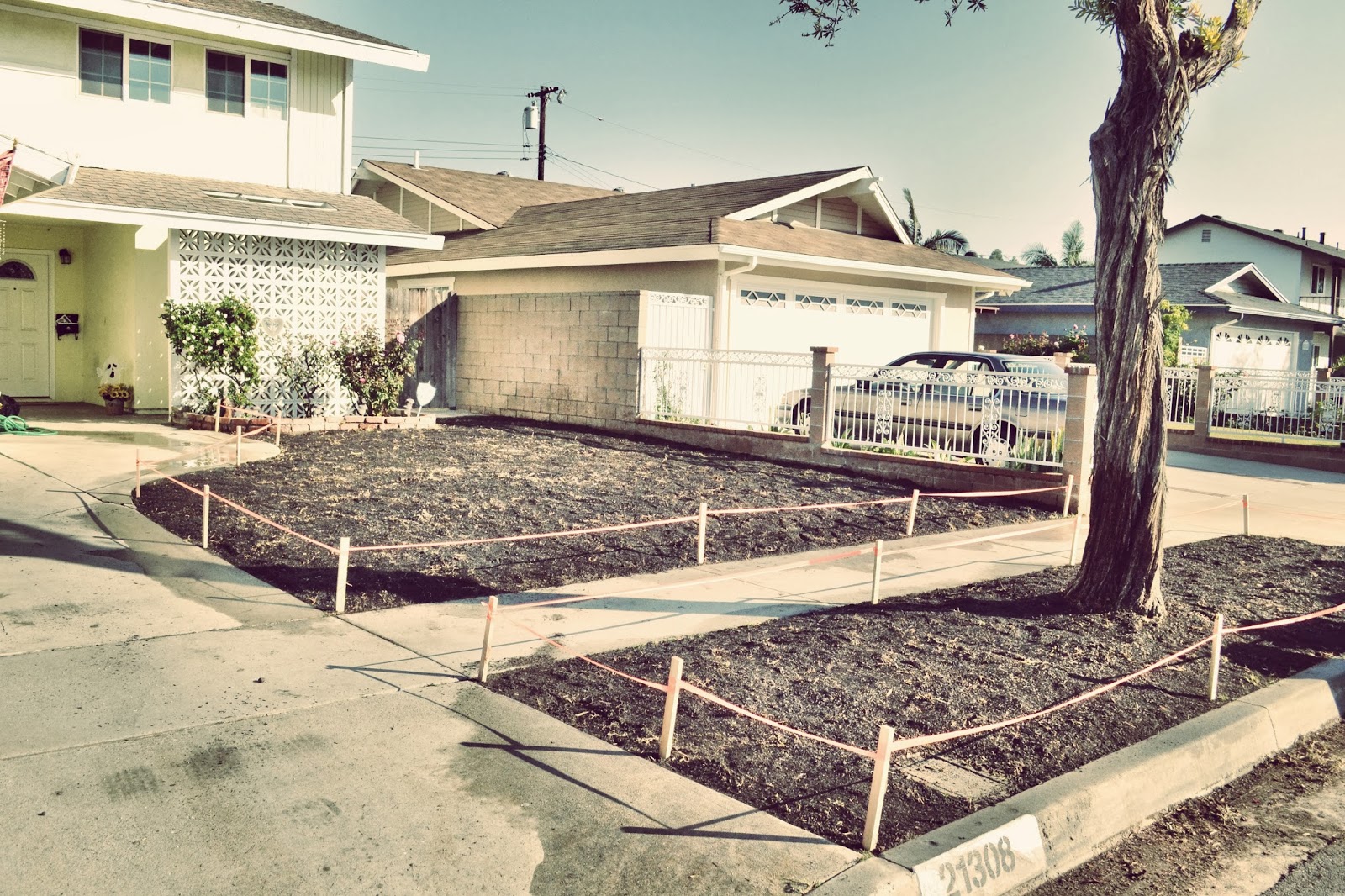 Where the Blue Birds Nest: DIY - Front Yard Reseed Project - Day 2