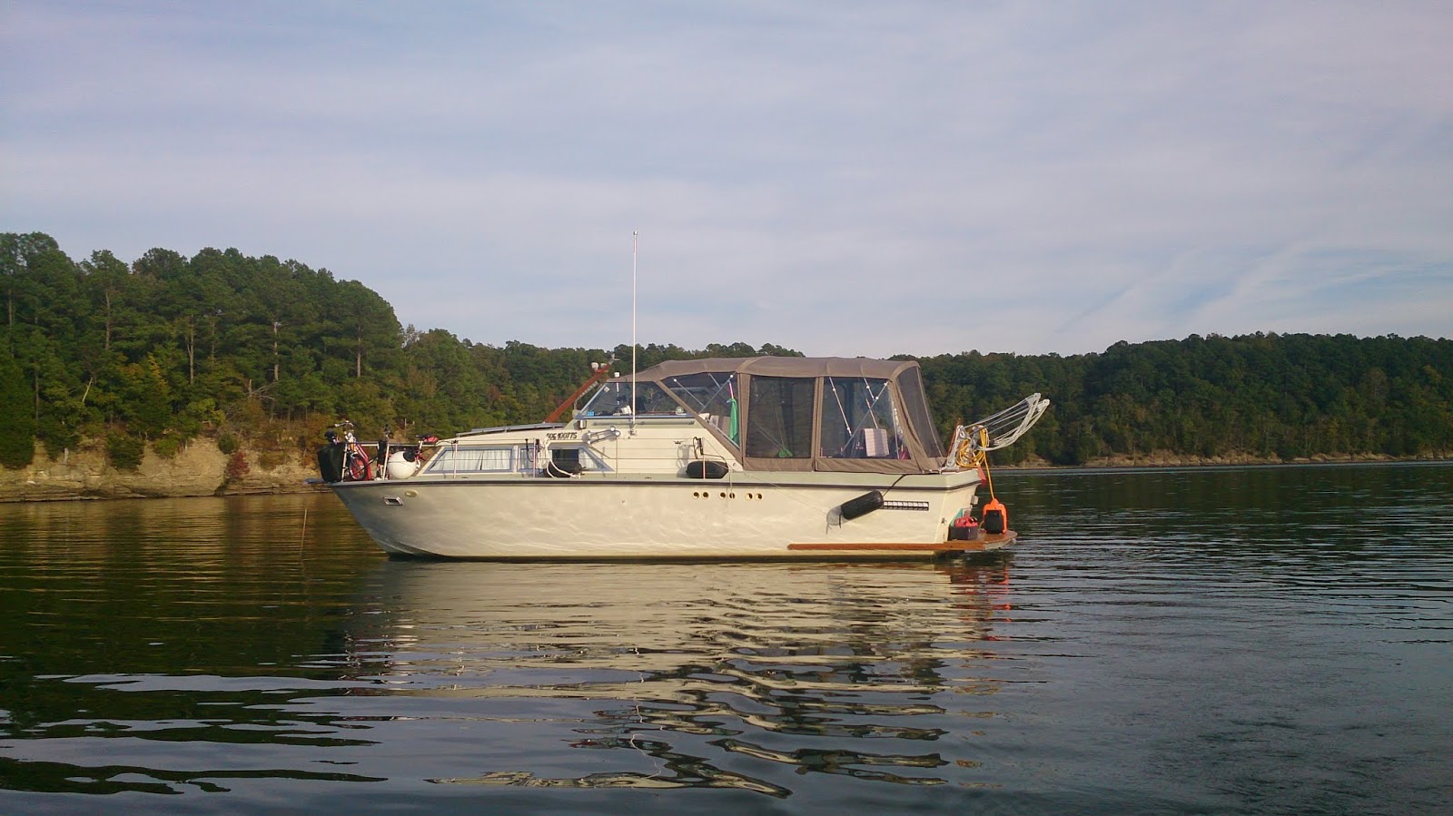 Tennessee-Tombigbee Waterway (aka:Tenn-Tom)
