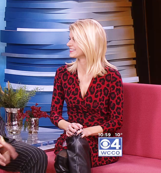 THE APPRECIATION OF NEWSWOMEN WEARING BOOTS BLOG: liz collin