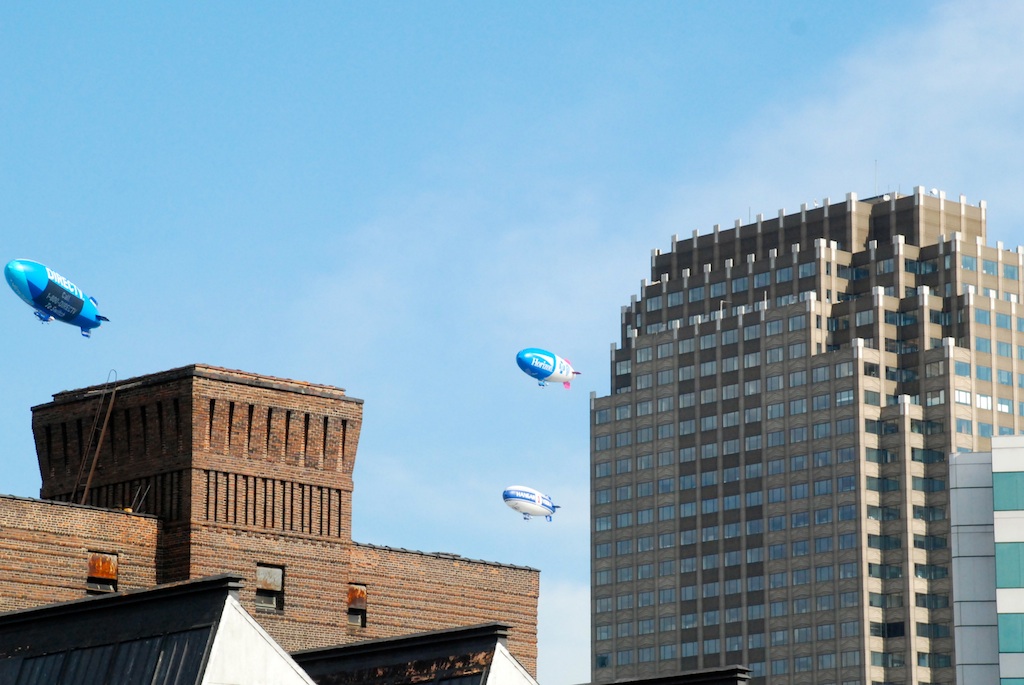 Jersey City Desk: Live action shot of the blimp race