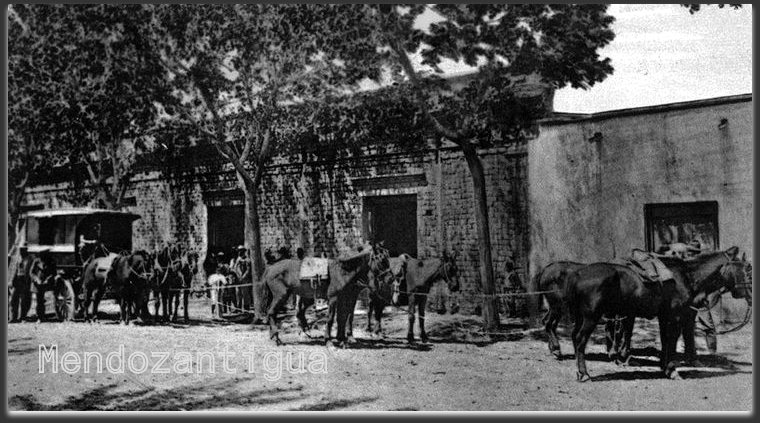 Vida Cotidiana en Mendoza, una Diligencia (1895) - Daily Life in ...