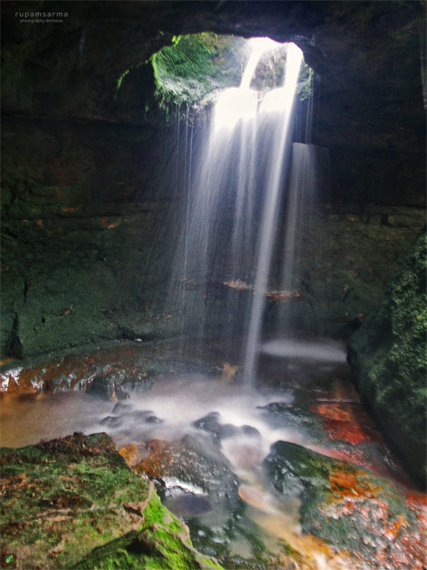 rupam sarma { xhobdo }: The sound of silence