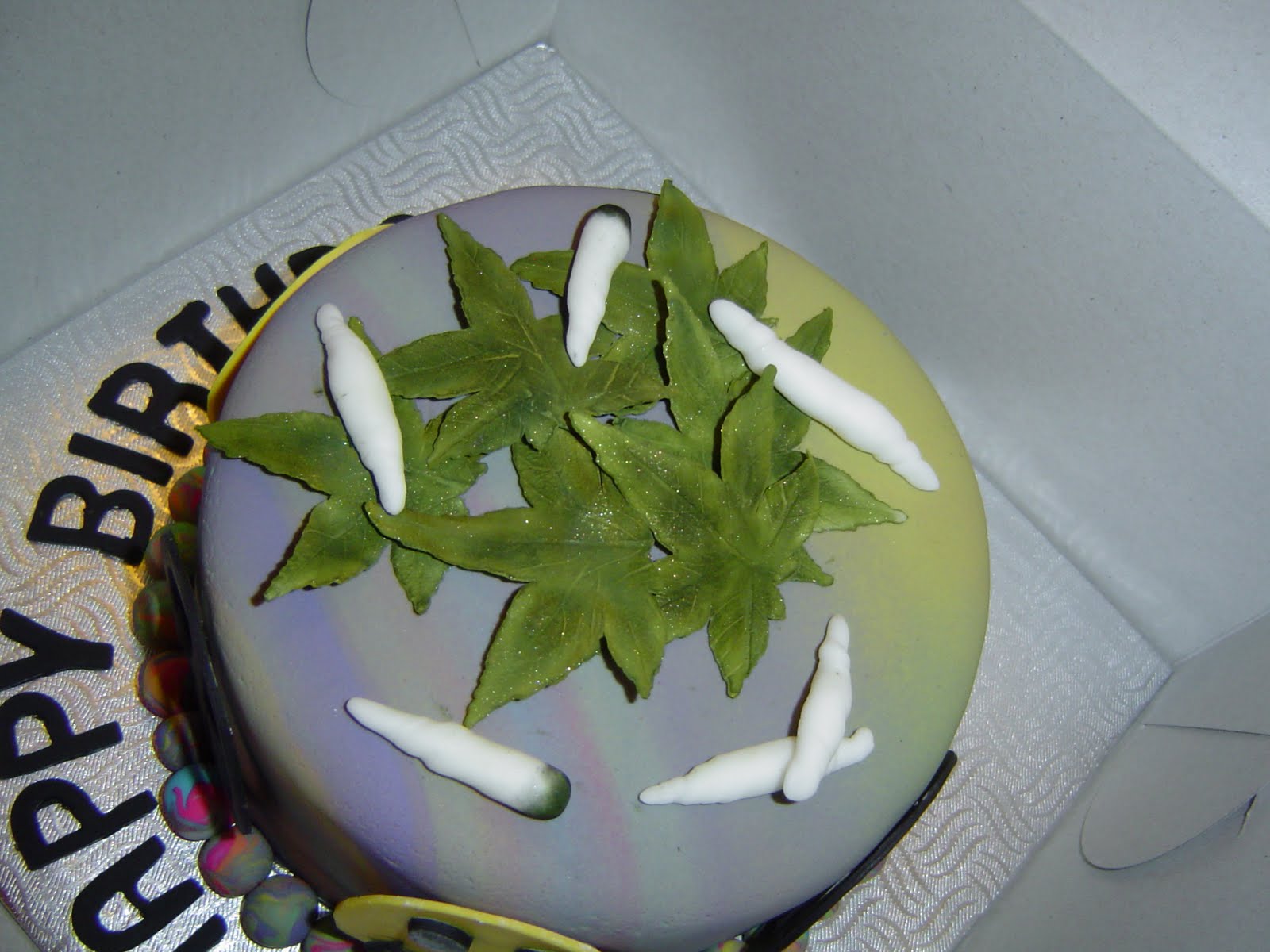 Cakes by Jess: 70's Stoner Cake!