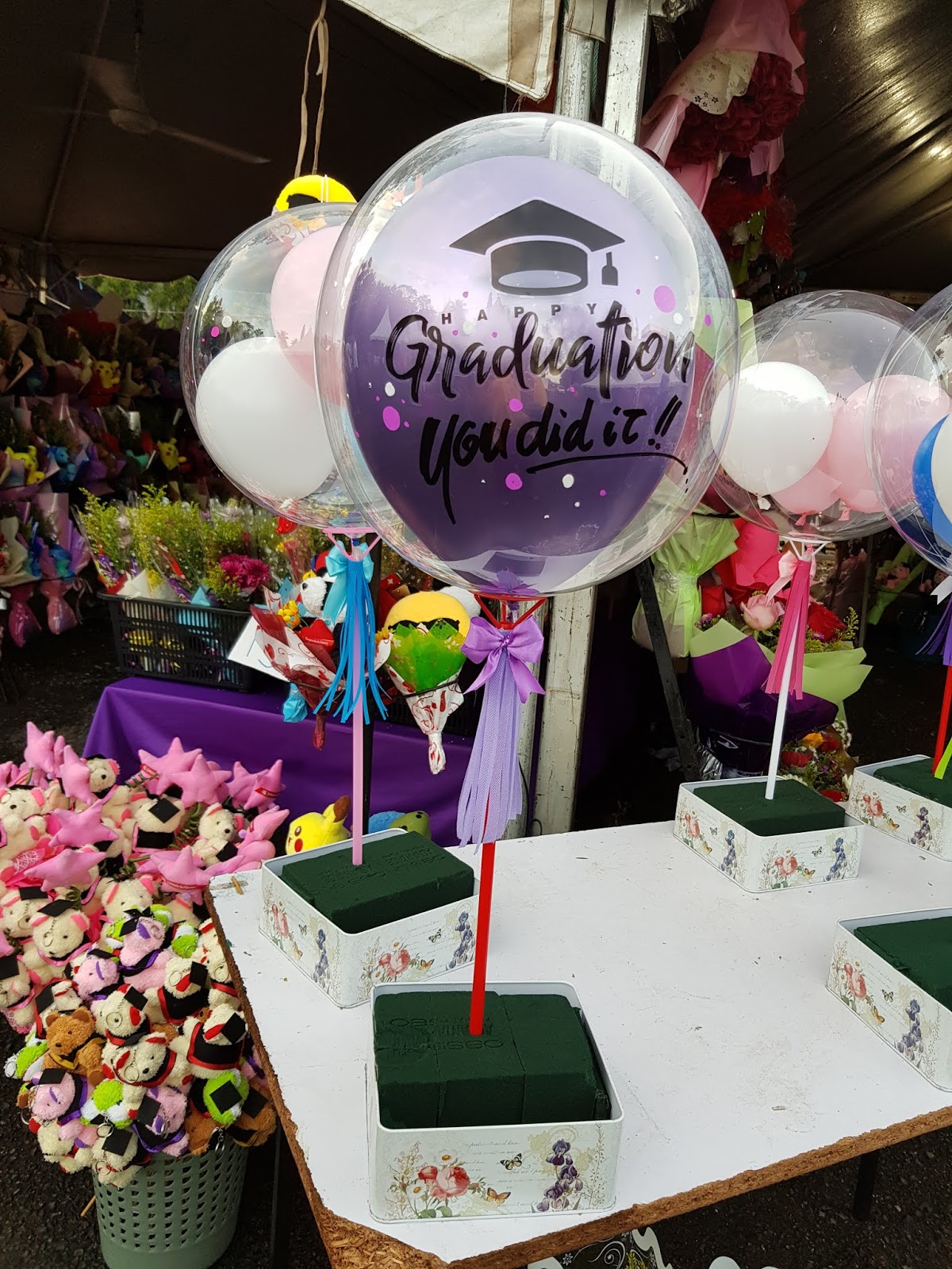 Konvokesyen - Bunga dan Cenderamata