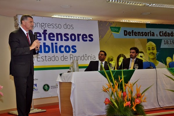 Debate com café: Tolerância Zero x Direito Penal do Inimigo - Rogério Greco