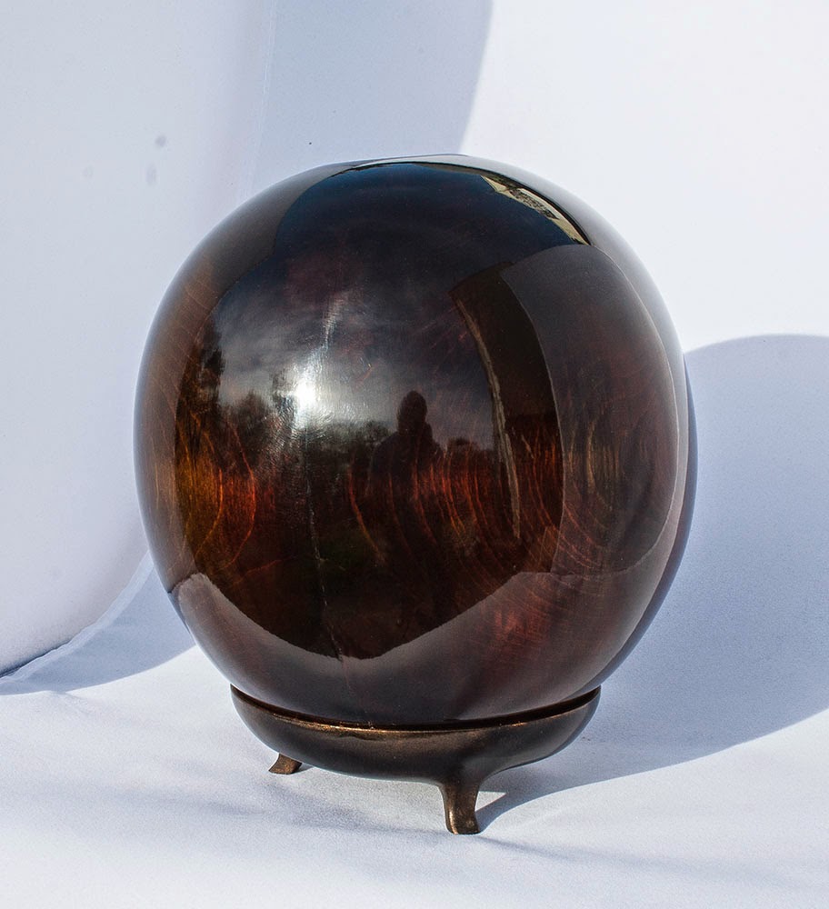 Out of the Trees - Artistic Woodturnings: Sphere complete