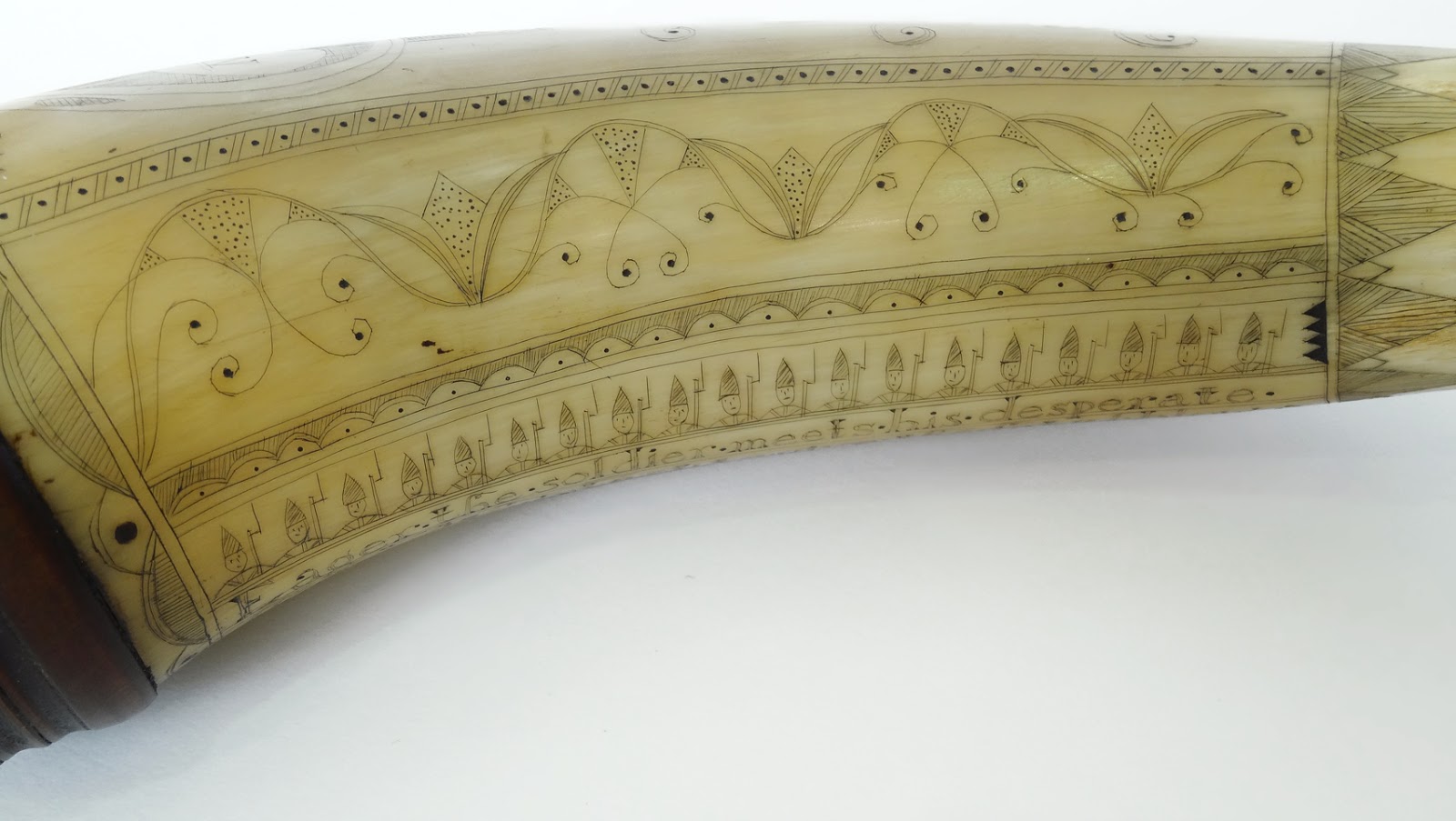 Contemporary Makers: Powder Horn by Lee Larkin