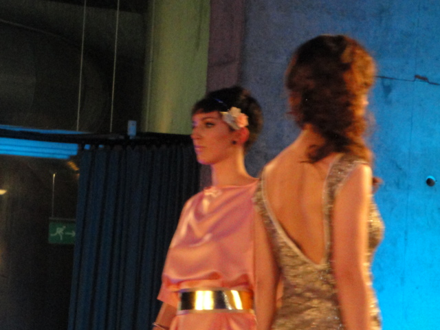 MODA EN PROVINCIAS: ISABEL PULIDO PRESENTÓ SU COLECCIÓN 'PUREZA' EN BADAJOZ