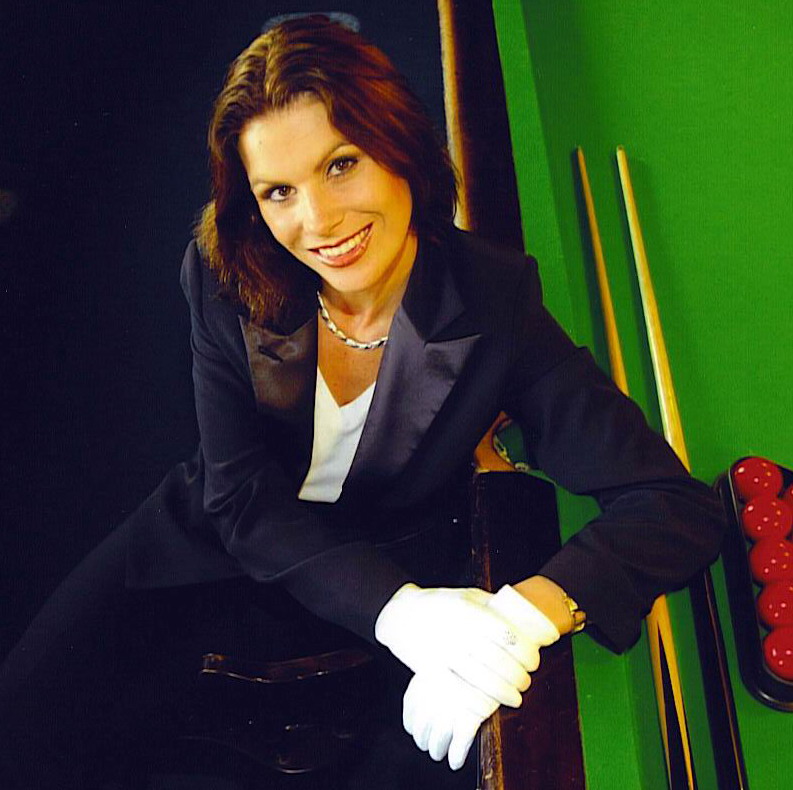 "SNOOKER DE AMIGOS": Michaela Tabb