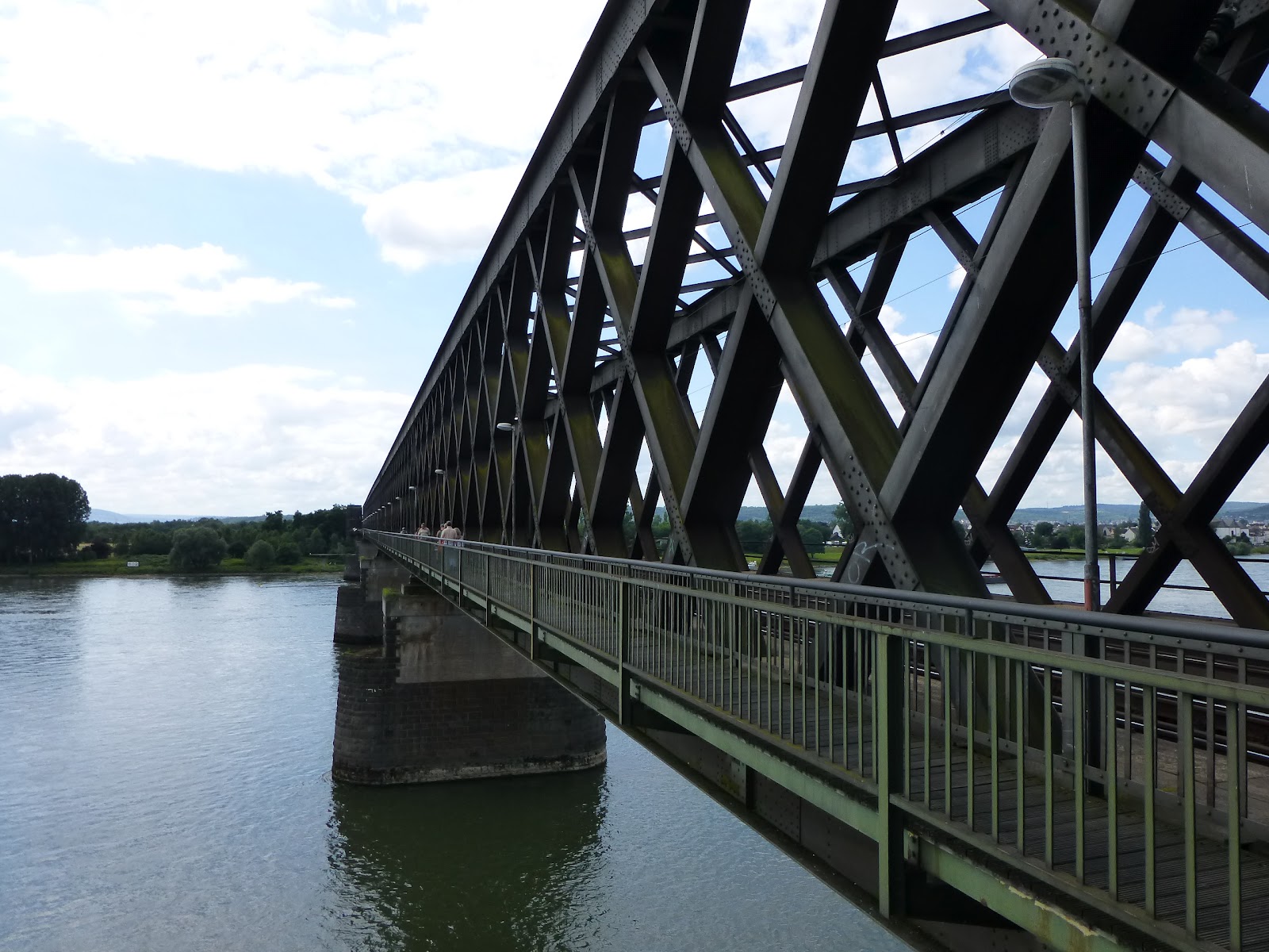 GEWUM! Geocaching, Wandern und mehr...: Einmal Urmitz - Koblenz und zurück