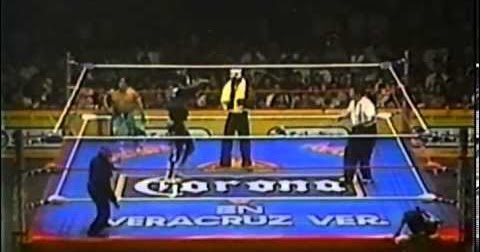 Historia del Wrestling: Octagoncito vs Espectrito, Máscara vs Cabellera ...