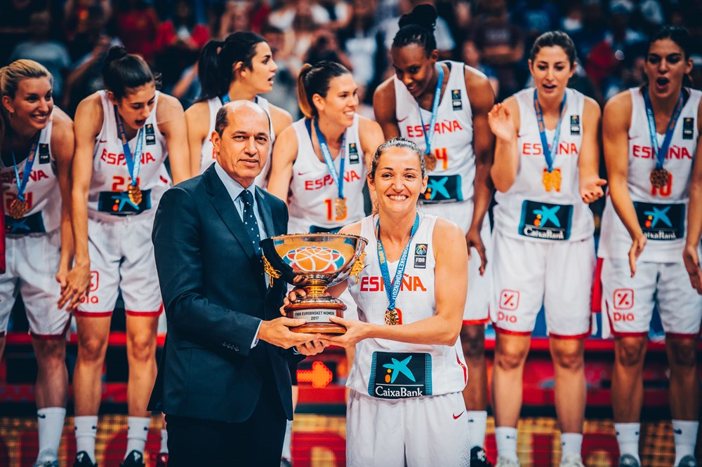 Photos: 2017 FIBA EuroBasket Women final day