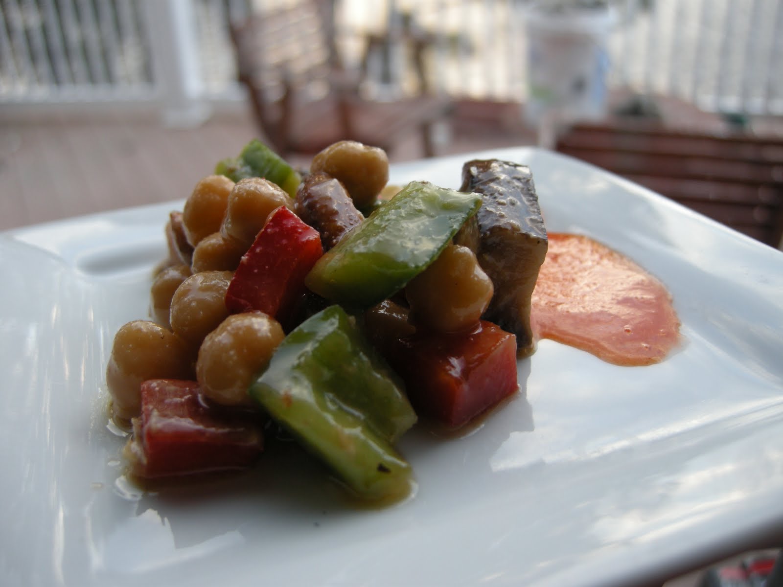 Kitchens Are Monkey Business: Srirachachacha Bubbles And The Last Of ...