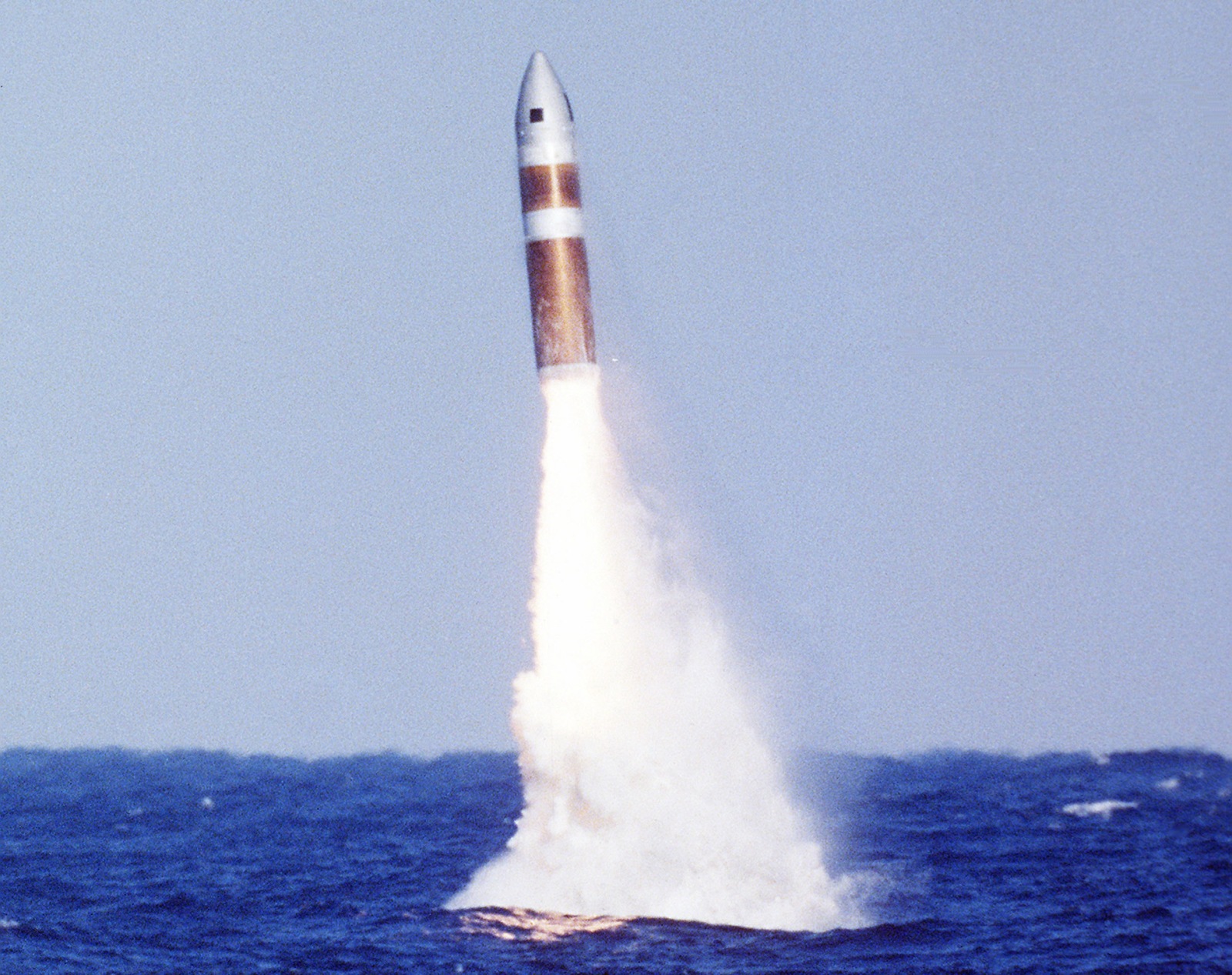 Asian Defence News: Indian Navy : After successful launch, K-15 missile ...
