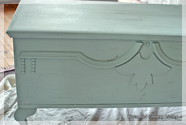 Refinishing the Vintage Blanket Chest - Town & Country Living