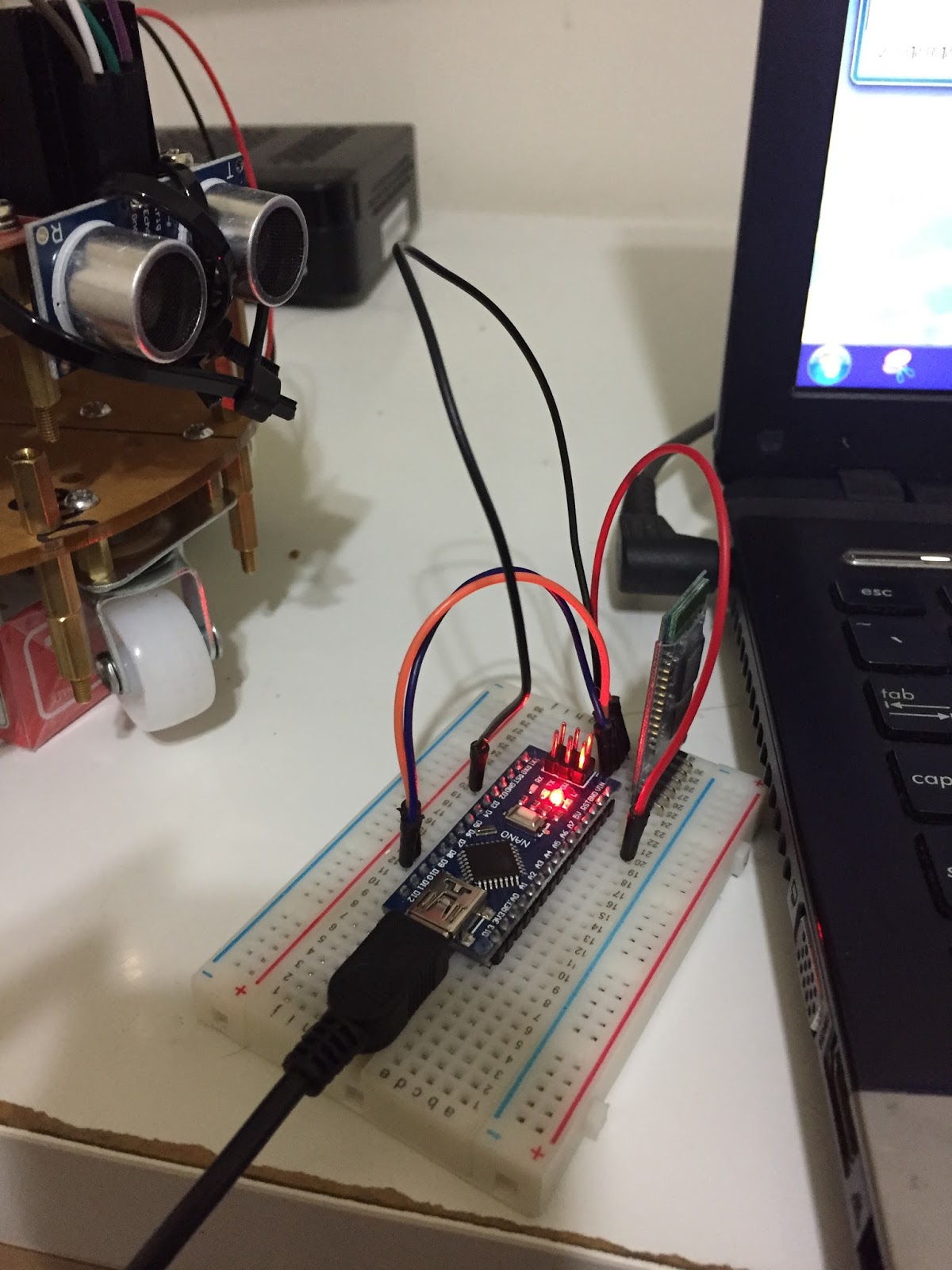 MCU自學雜記: Arduino (26) 主、從端HC-05藍芽互相連通+二輪智能車系統。