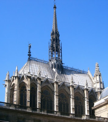 hidden-gem-travel: SAINTE CHAPELLE CATHEDRAL. PARIS