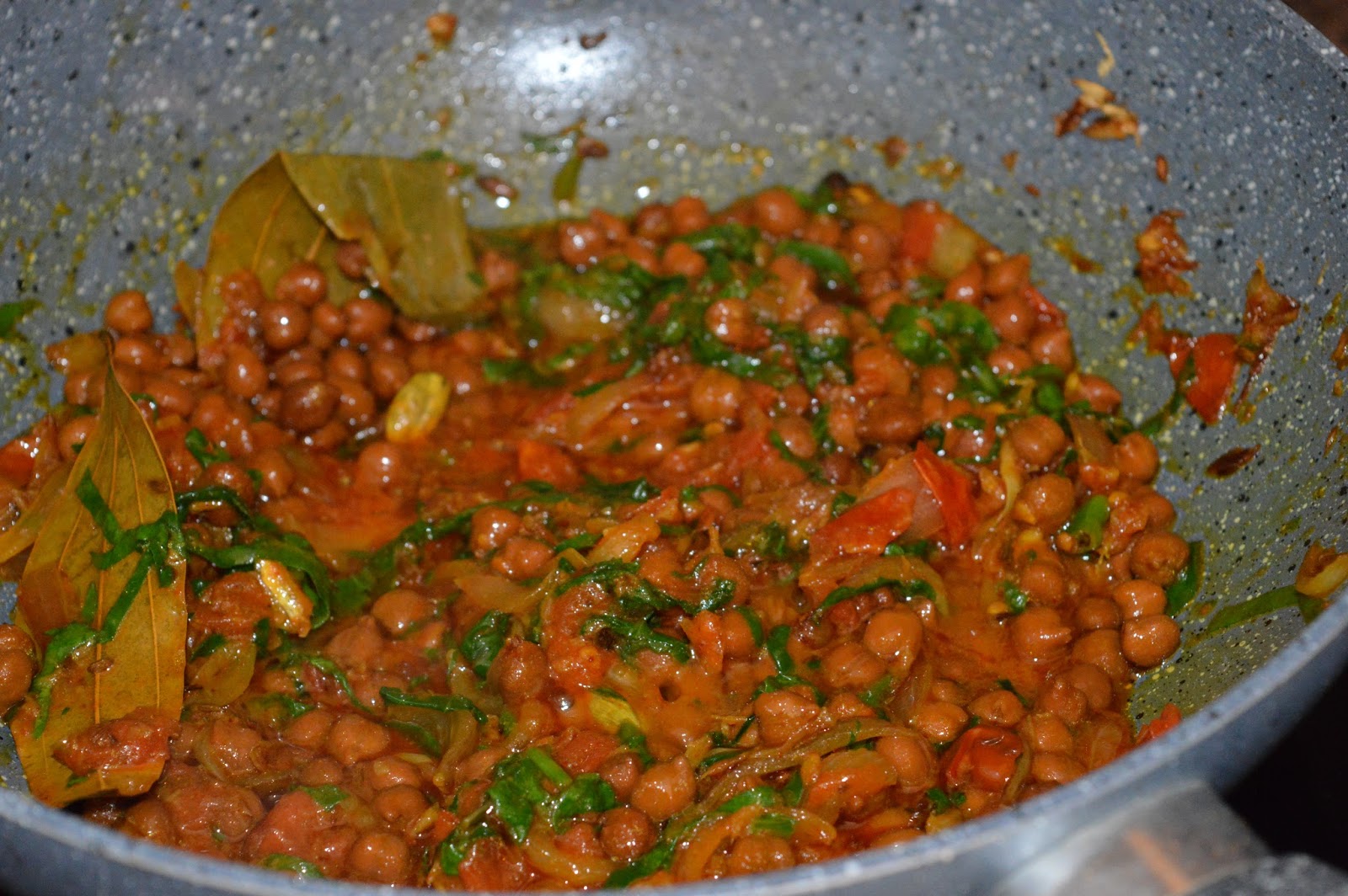 exotic-n-easy cooking: Channa Palak Pulao (Gram Spinach Rice)