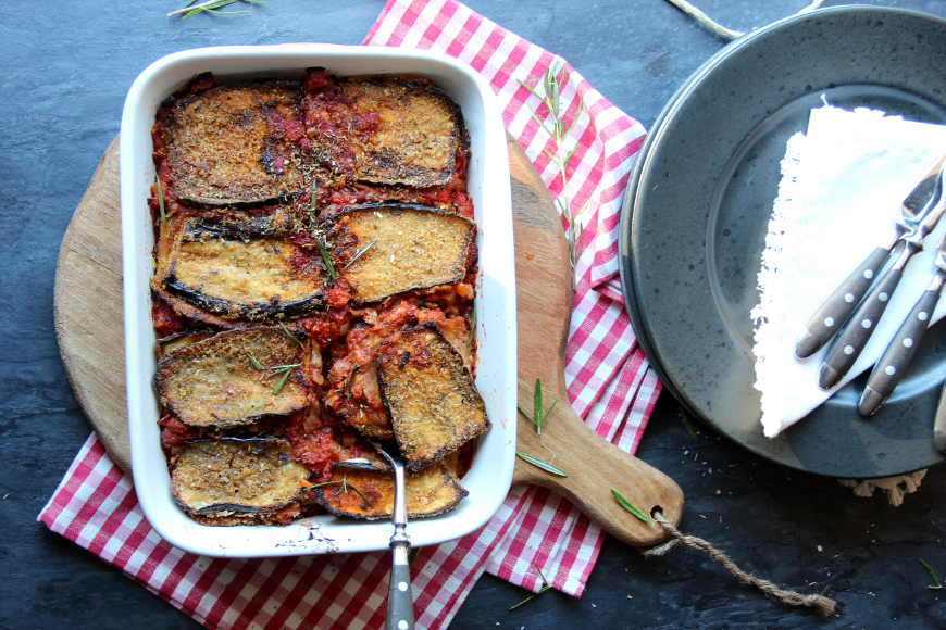 Italienischer Auberginenauflauf à la Melanzane parmigiana - Kirschbiene ...