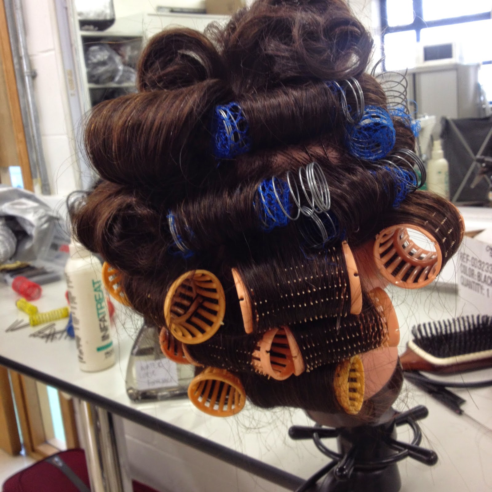 My make-up journey: 07.10.14 Wet roller set- Brick setting