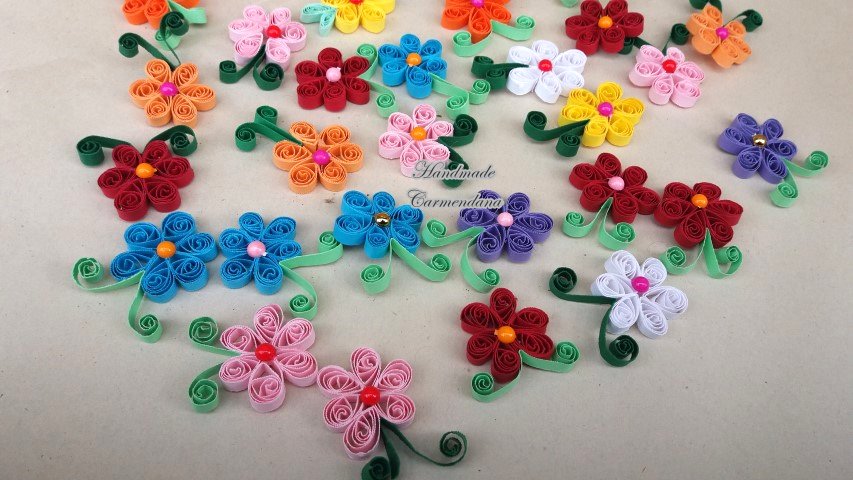 Felicitari handmade (realizate manual): Flori quilling