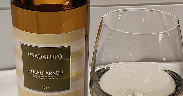 Pääsiäisen hyvä valkoviini on Roero Arneis - Viinikartta.fi