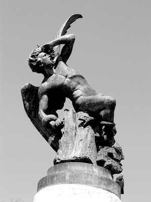 monumentos misteriosos de Madrid: El Diablo hecho piedra