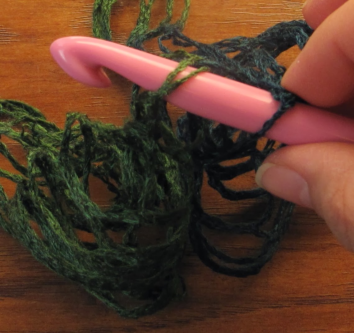 ReCrochetions: Ruffle Yarns: Large Mesh