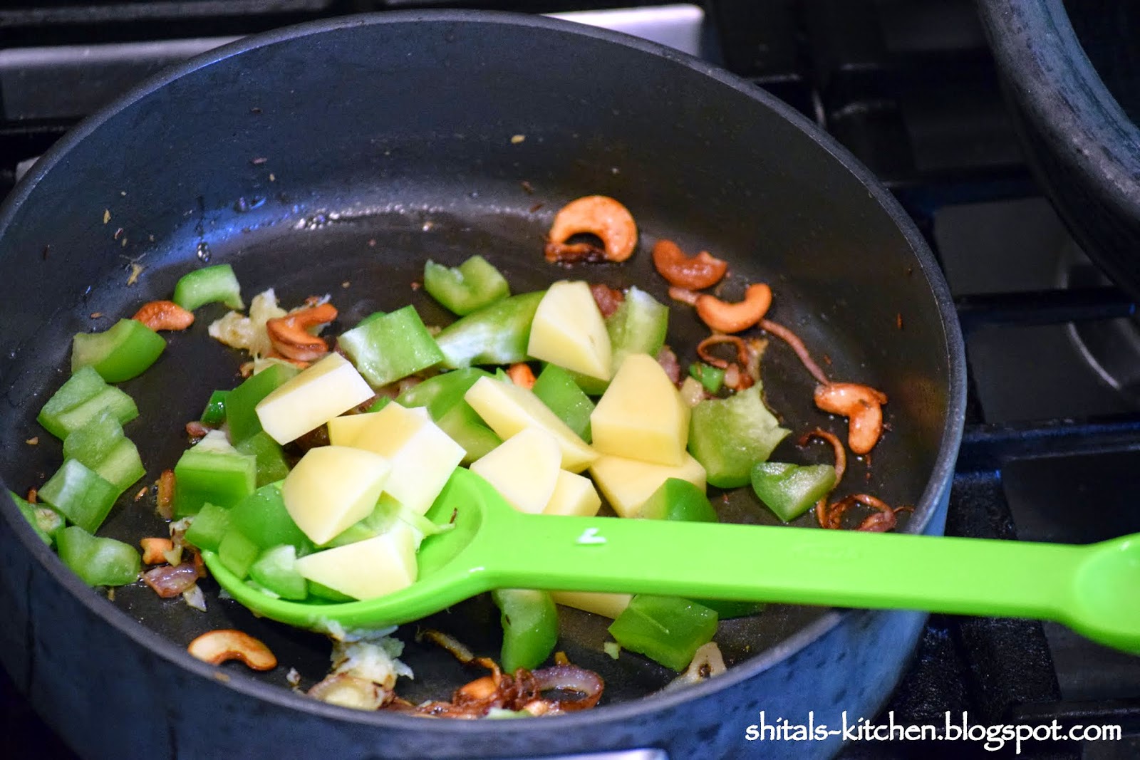 Shital's-Kitchen: Vegetable Dum Biryani