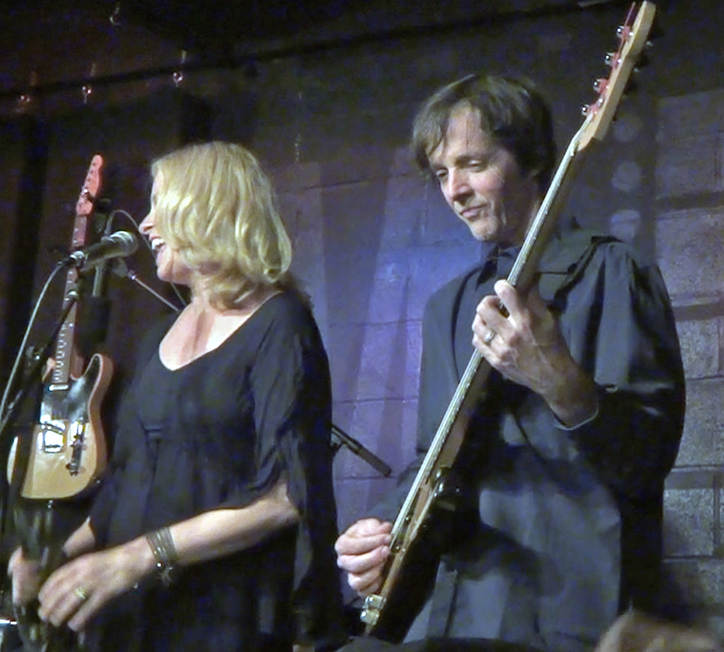 CONCERT OVERLOAD: Concert #782 - Vonda Shepard at McCabe's Guitar Shop ...