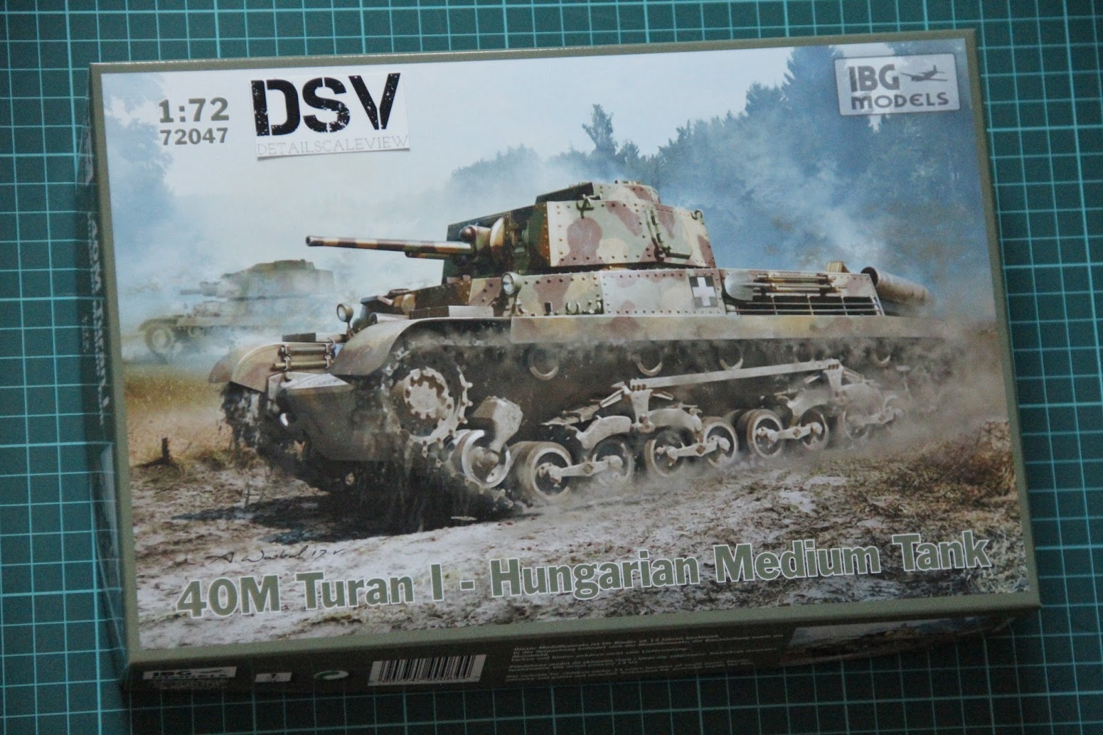 IBG Models 1/72 40M Turan I (72047) - DetailScaleView