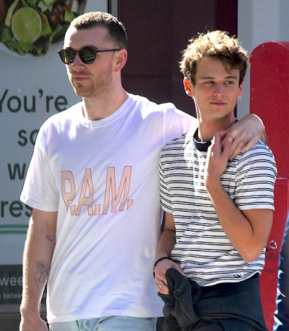 Welcome to Oghenemaga Otewu's Blog: "I want kids so bad" - Gay singer ...