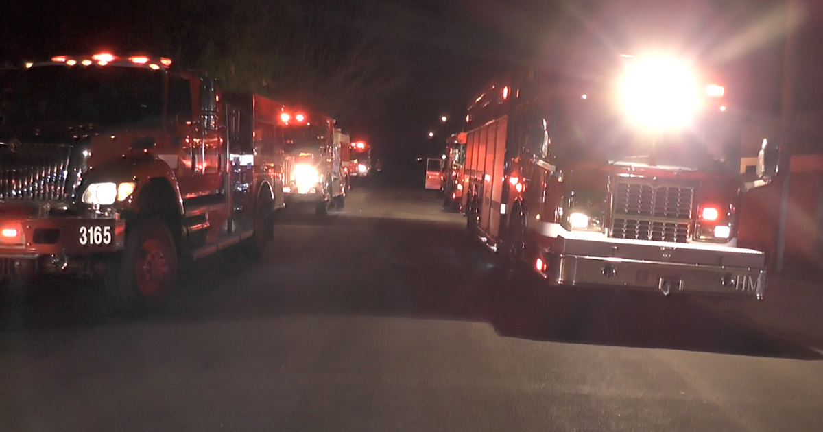 Cal Fire/Riverside County Fire and City of Hemet City firefighters ...