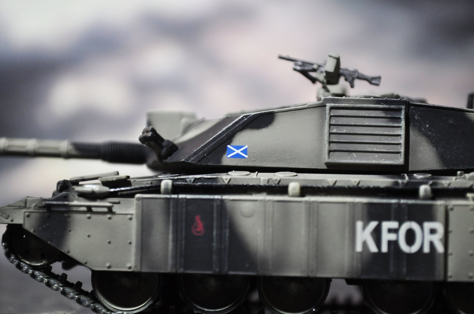 Toy Construct: The Challenger 2 Tank