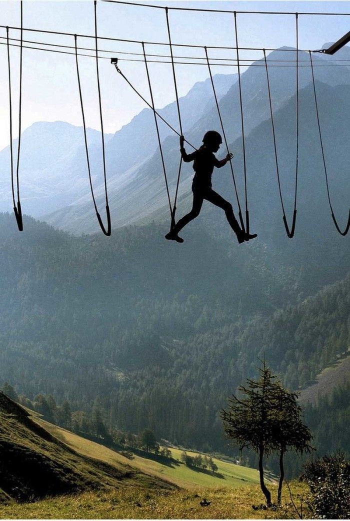 Pix Grove: Spine Chilling Photos of Thrill Seekers