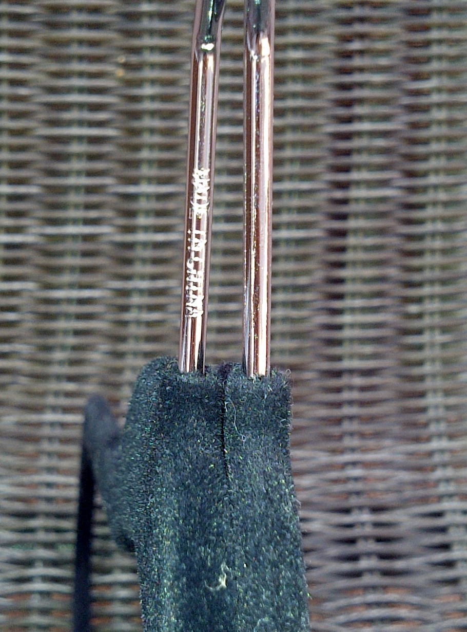 The Lost Housewife: An entire post on hangers.